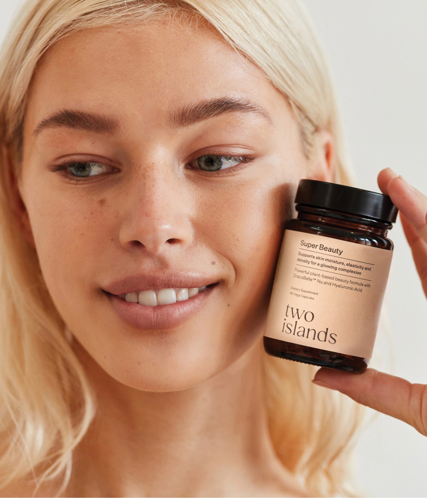 Super Beauty Refill | With Hyaluronic Acid | Two Islands